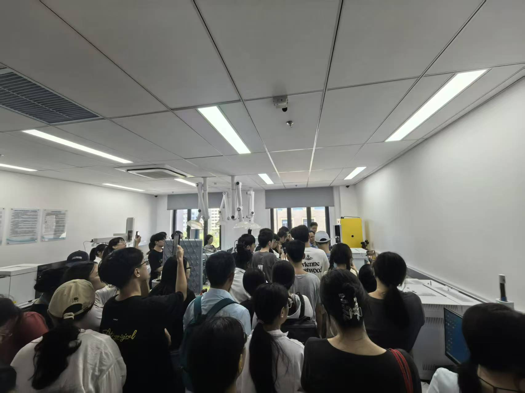 气相色谱分析仪使用培训日前举行