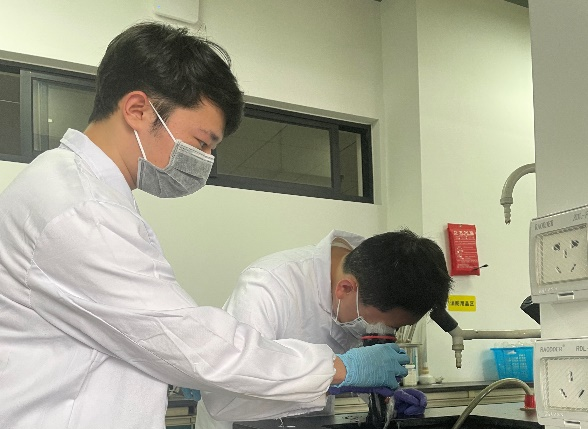 食品学院开展化学实验安全事故处置应急演练活动